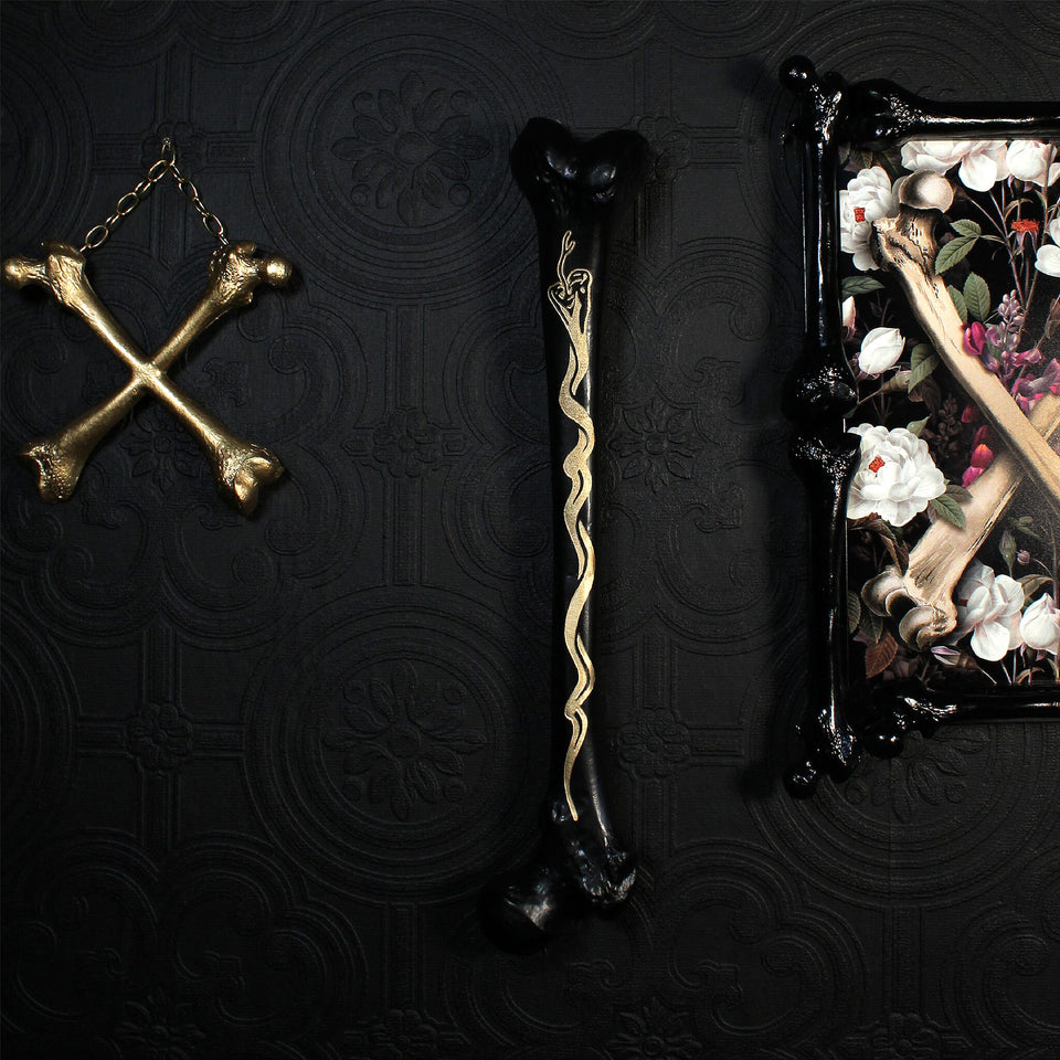 The Serpent Bone – The Blackened Teeth Ltd